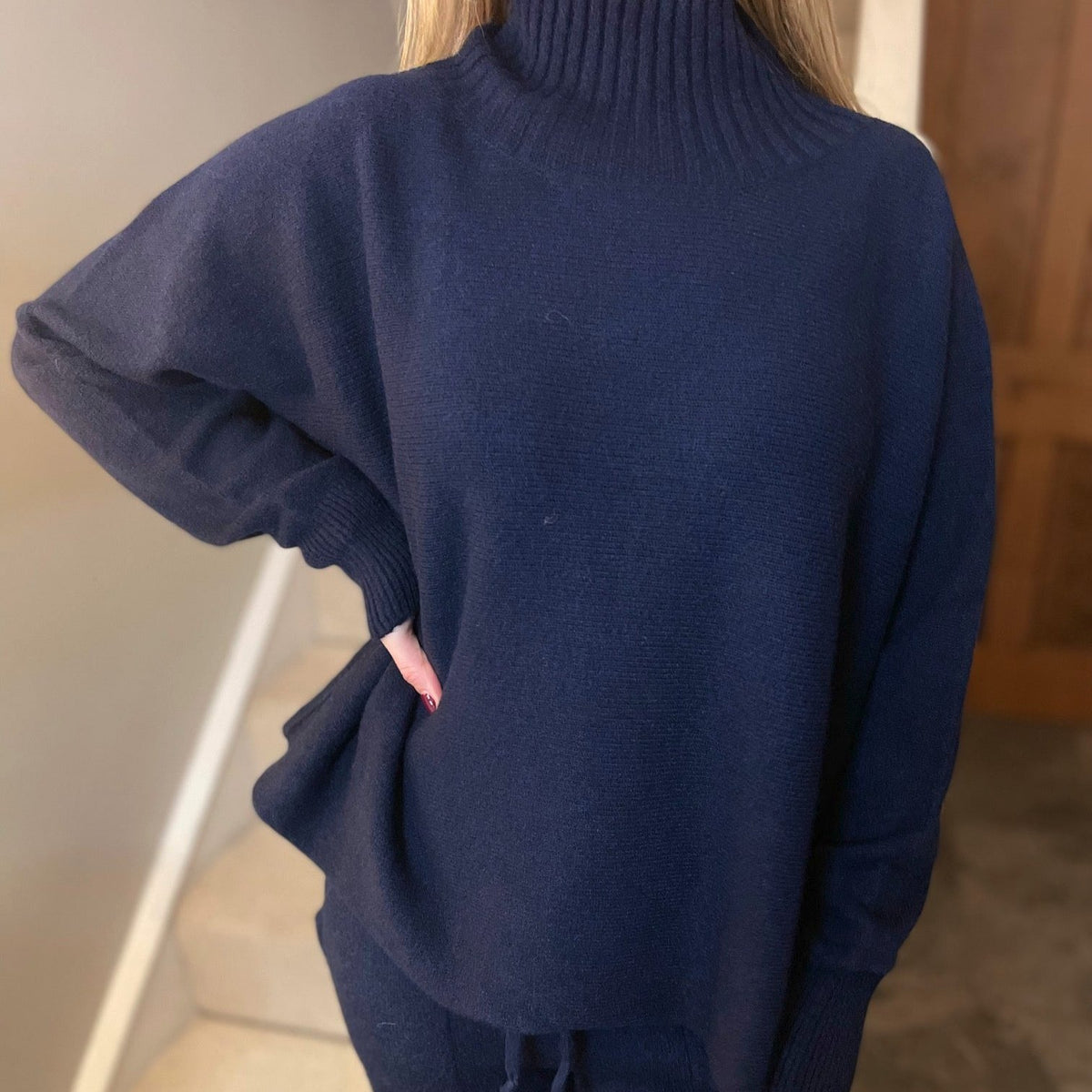Ribbed Neck Viscose Blend Jumper - NAVY – Juice Collection